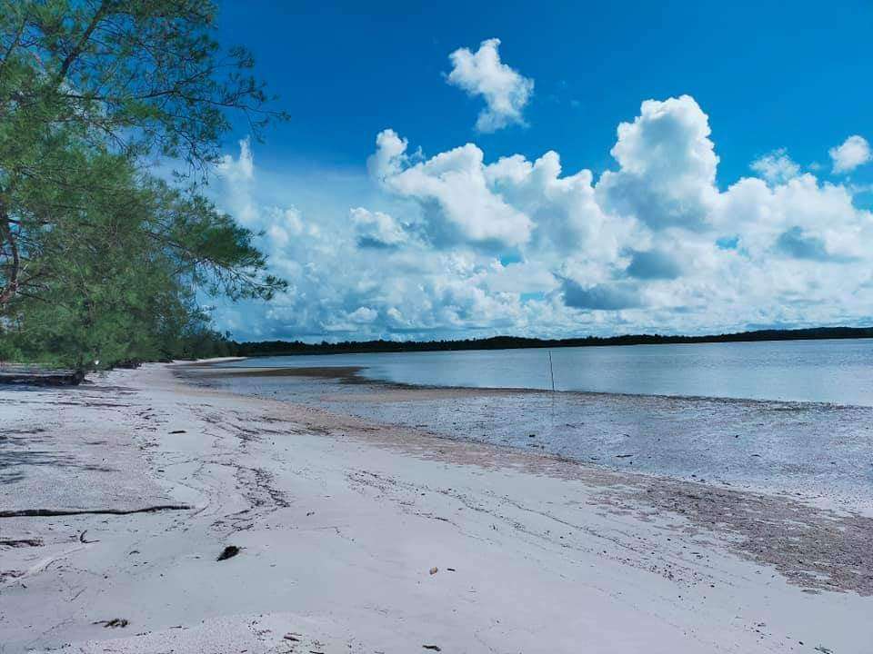Pantai Reviola di Batam | Atourin