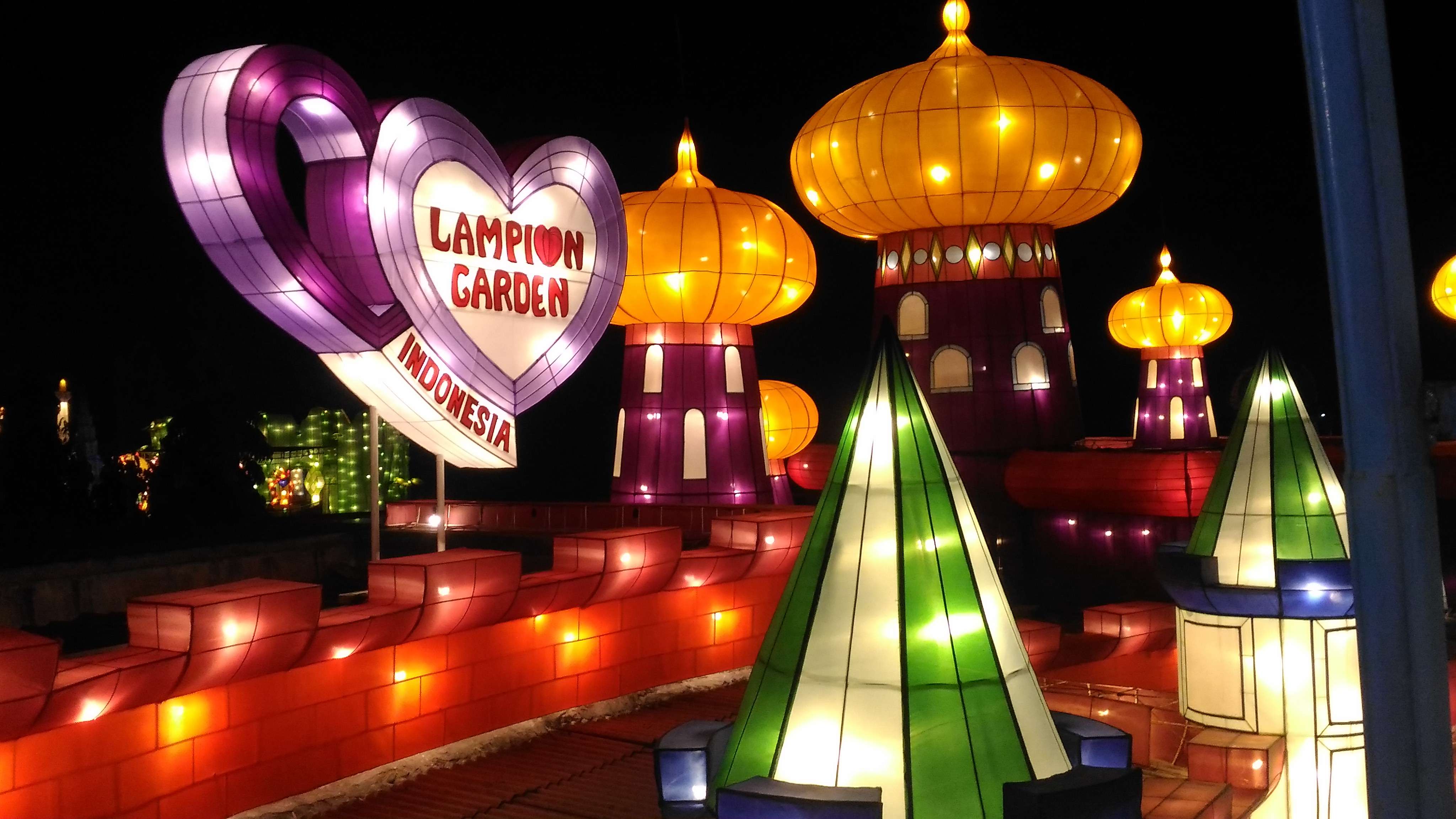 Batu Night Spectacular (BNS) di Batu | Atourin