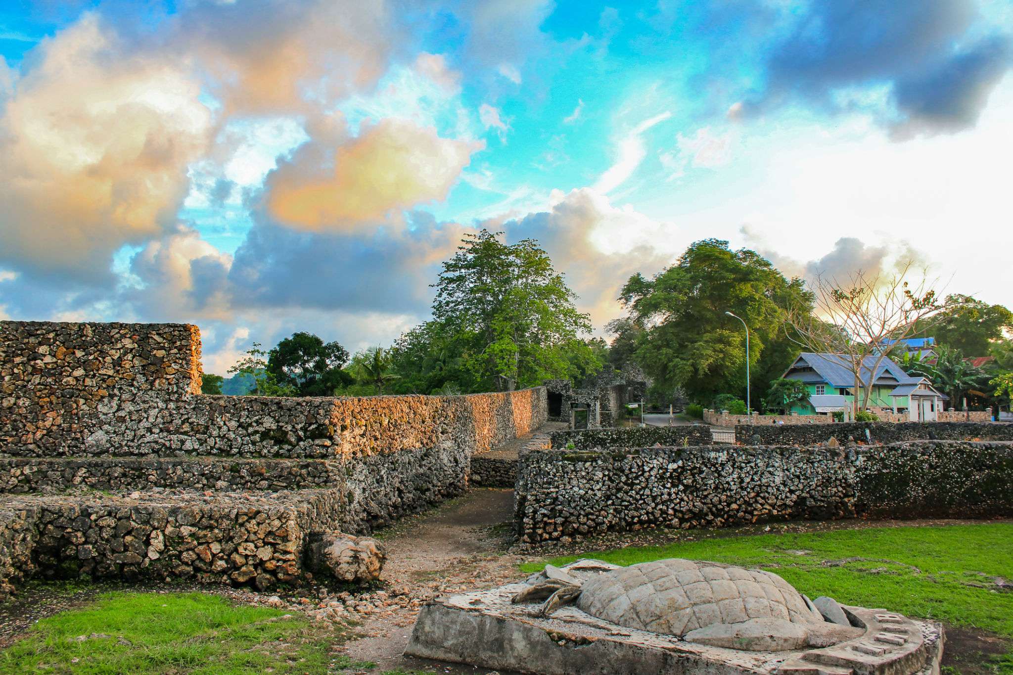 Benteng Keraton Kesultanan Buton di Bau-Bau | Atourin