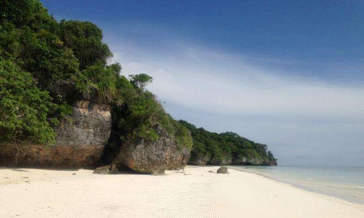 Pantai Mandala Ria di Bulukumba | Atourin