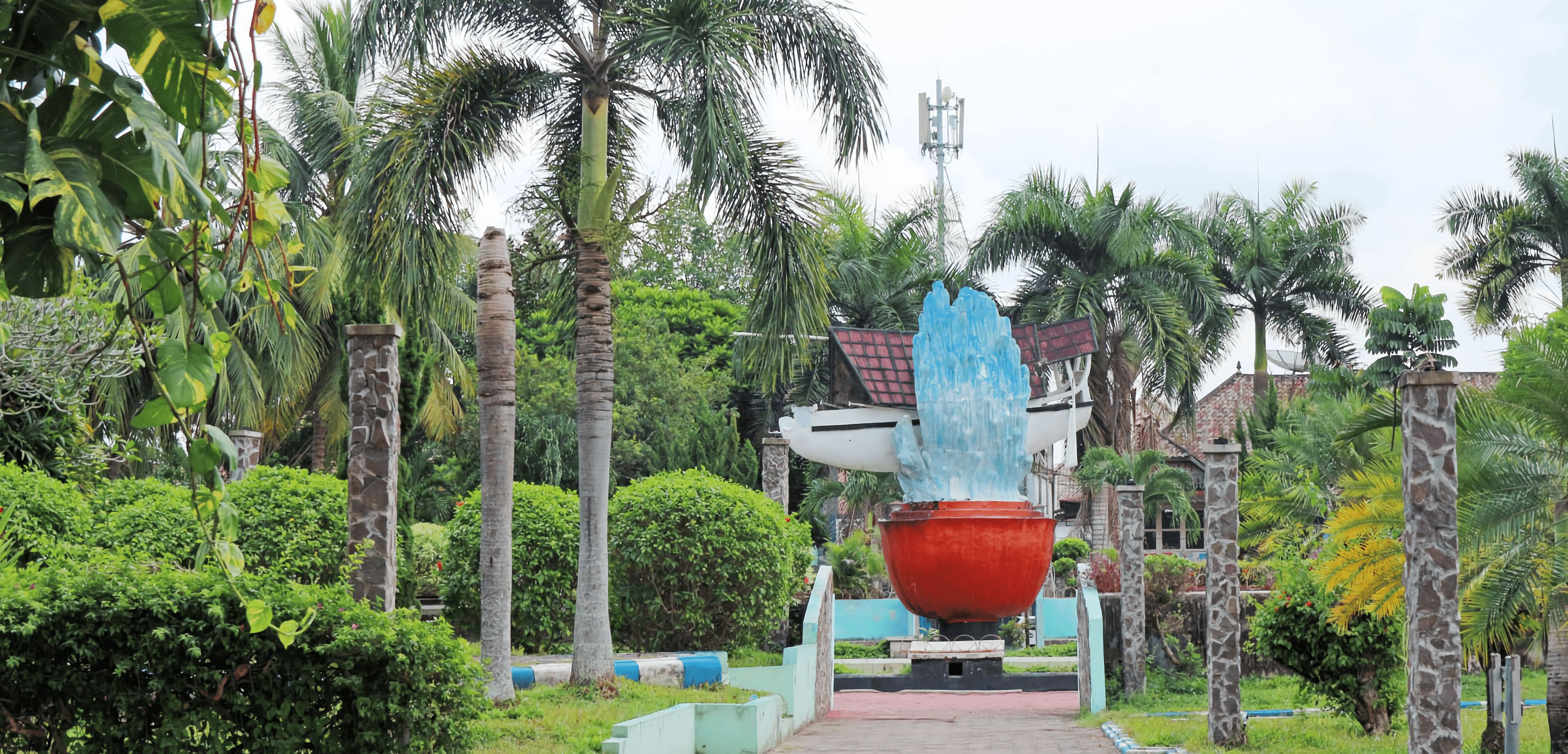 Taman Kota Kayuagung di Ogan Komering Ilir | Atourin