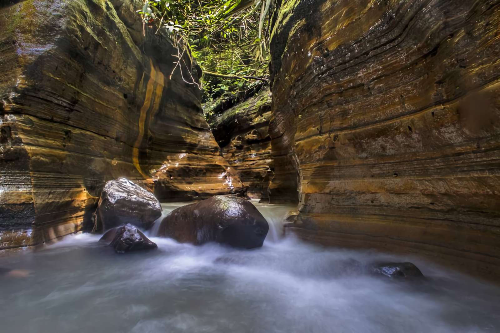 Curug Putri Carita di Pandeglang | Atourin