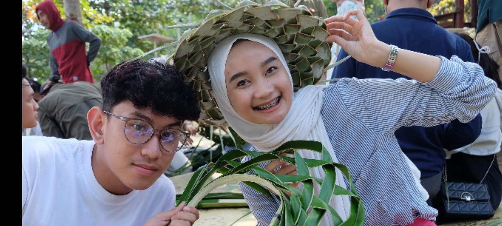 Edukasi Pembuatan Topi Blarak | Atourin
